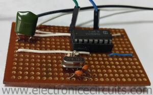 Accurate 1 kHz Square Wave Crystal Oscillator Circuit - Electronic Circuits